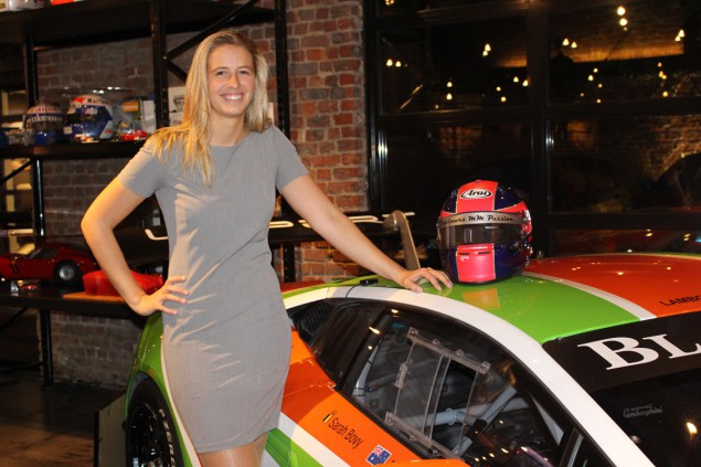 Schön schnell: Sarah Bovy im Lamborghini Huracan