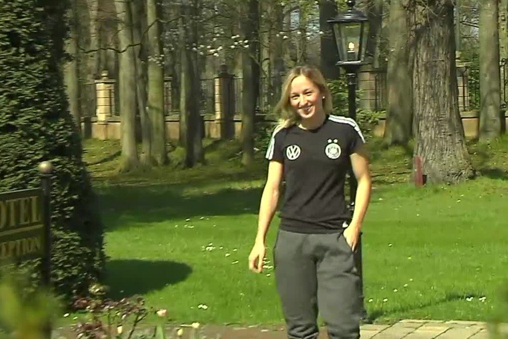 Deutsche Nationalspielerin: Kathy Hendrich im Porträt - BRF Nachrichten