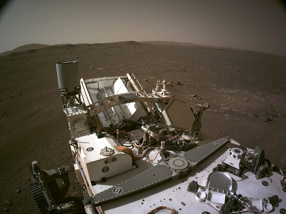 Rover "Perseverance" schickt hochaufgelöstes Panorama-Bild vom Mars ...