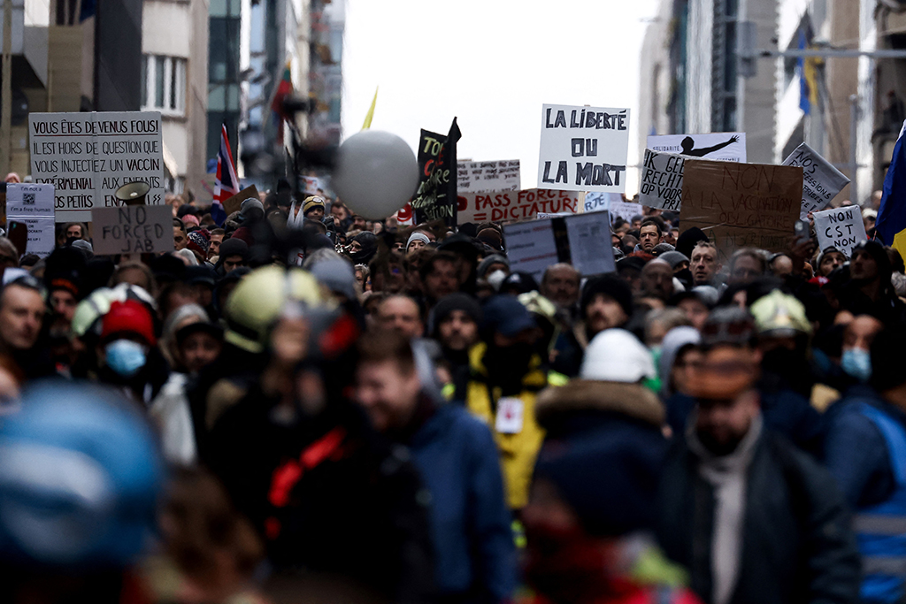 Neue Demonstration gegen Corona-Maßnahmen in Brüssel - BRF Nachrichten