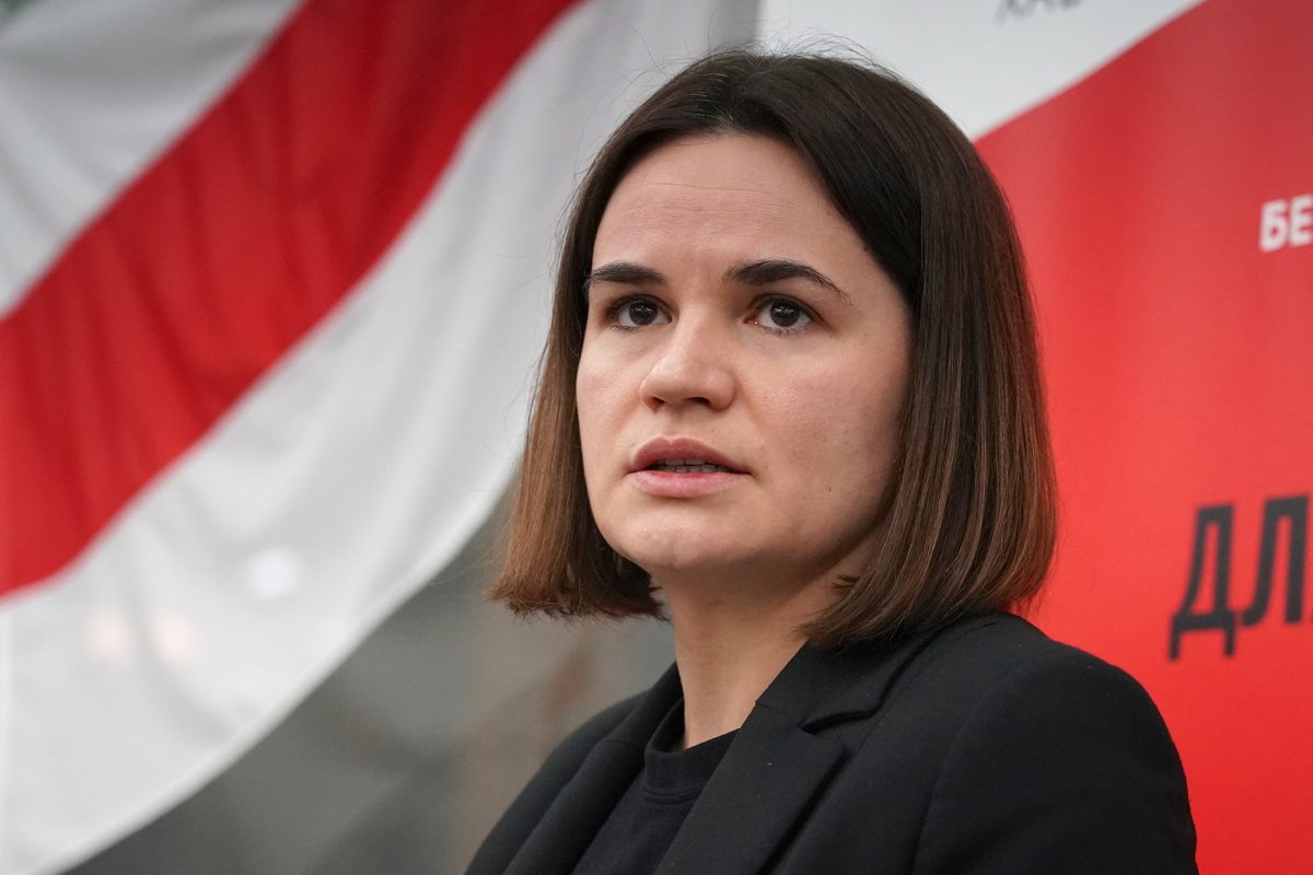 Tichanowskaja stellt alternative Regierungsmannschaft für Belarus - BRF ...