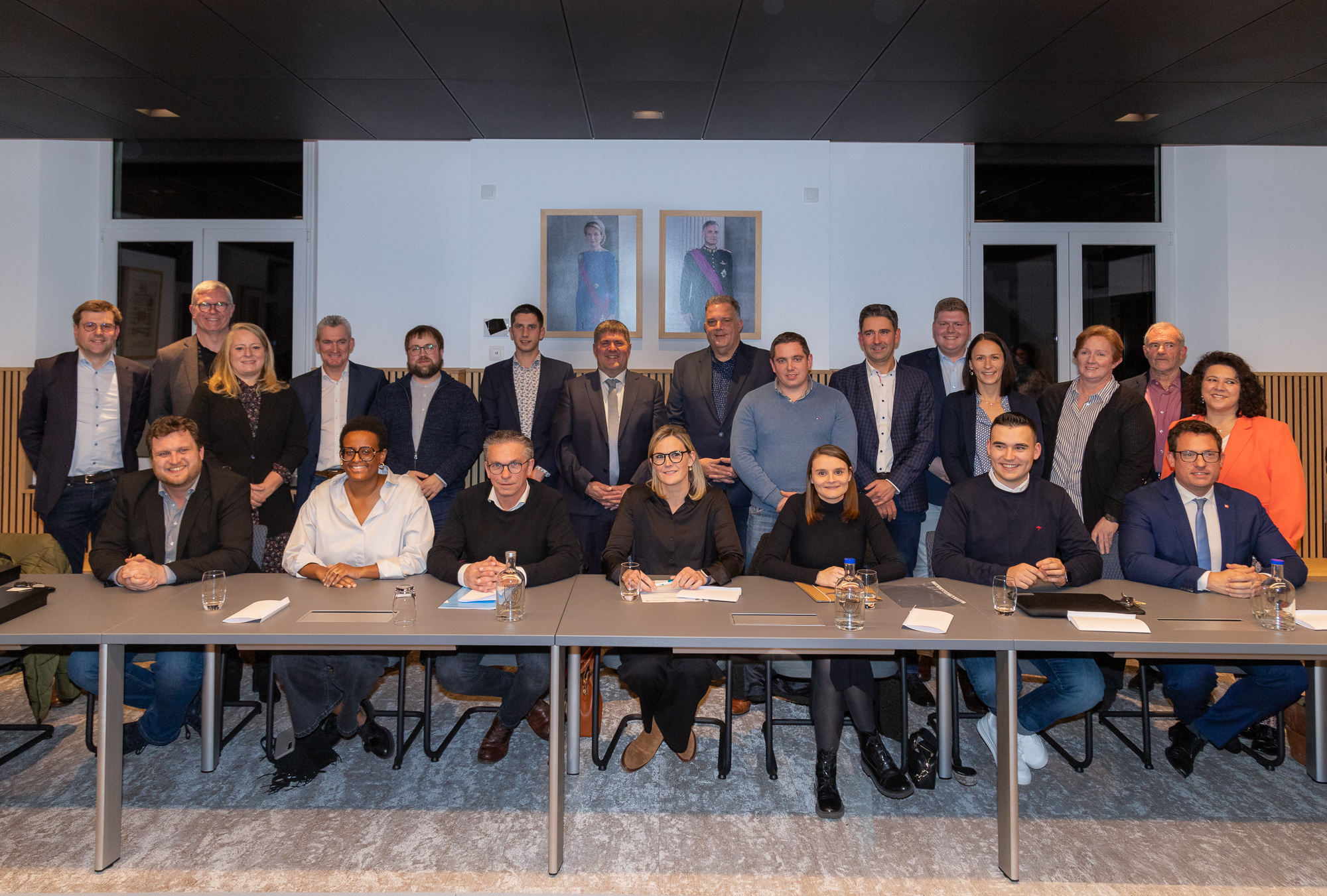 Neuer Gemeinderat in Raeren eingesetzt - BRF Nachrichten