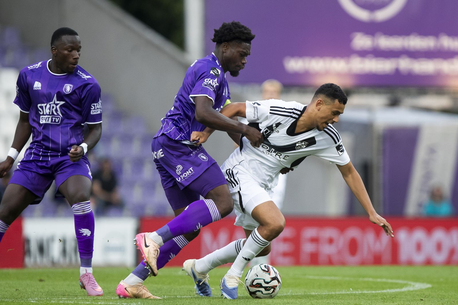 AS Eupen punktet bei Titelkandidat Beerschot - BRF Nachrichten